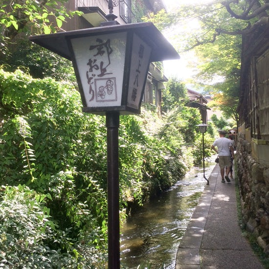 【お出かけコラム】徹夜で盆踊り!岐阜県・郡上八幡の「郡上おどり」で420年の歴史を体感する旅 北欧、暮らしの道具店